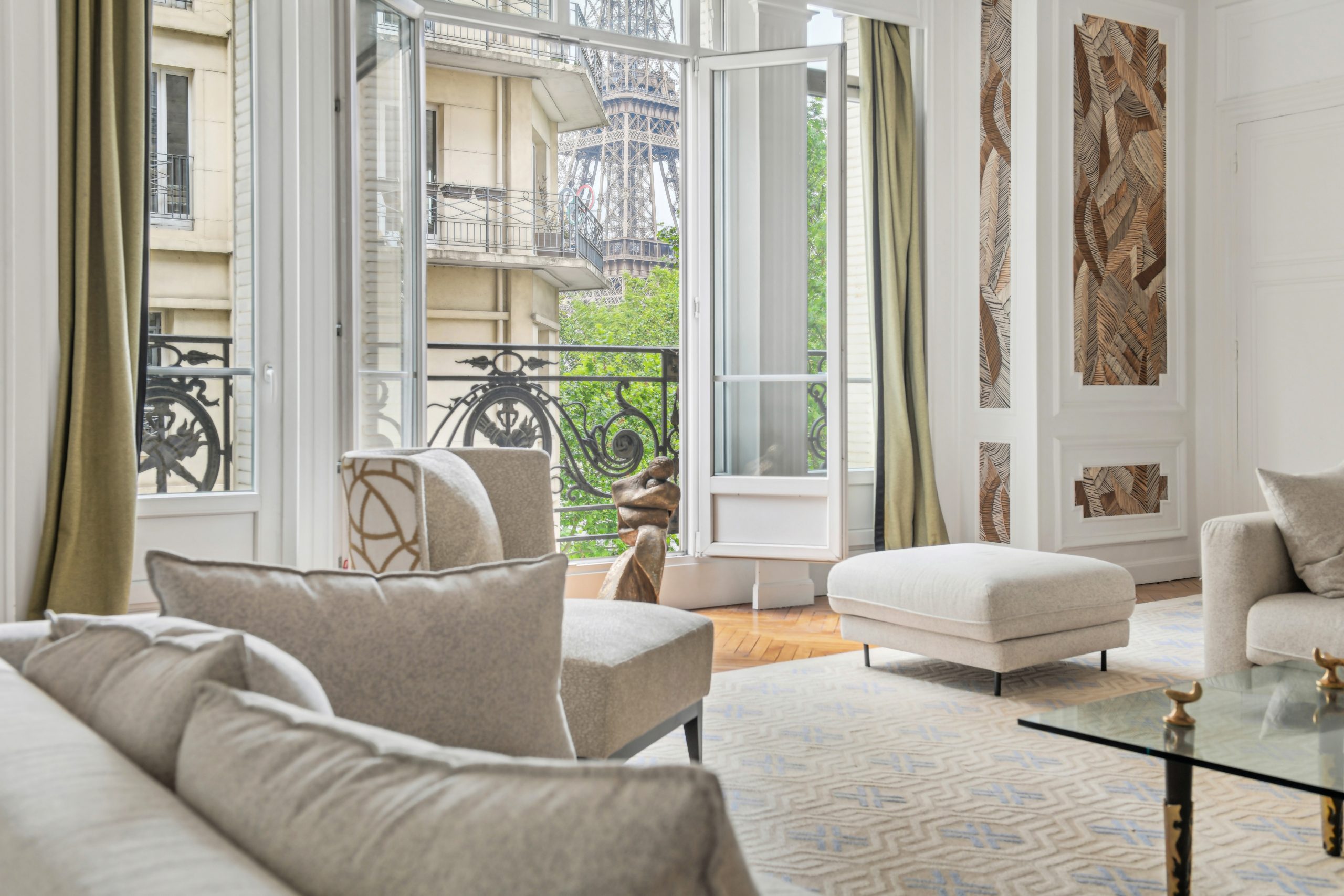 Live like Emily in Paris: 5 homes for sale in the French capital - The ...