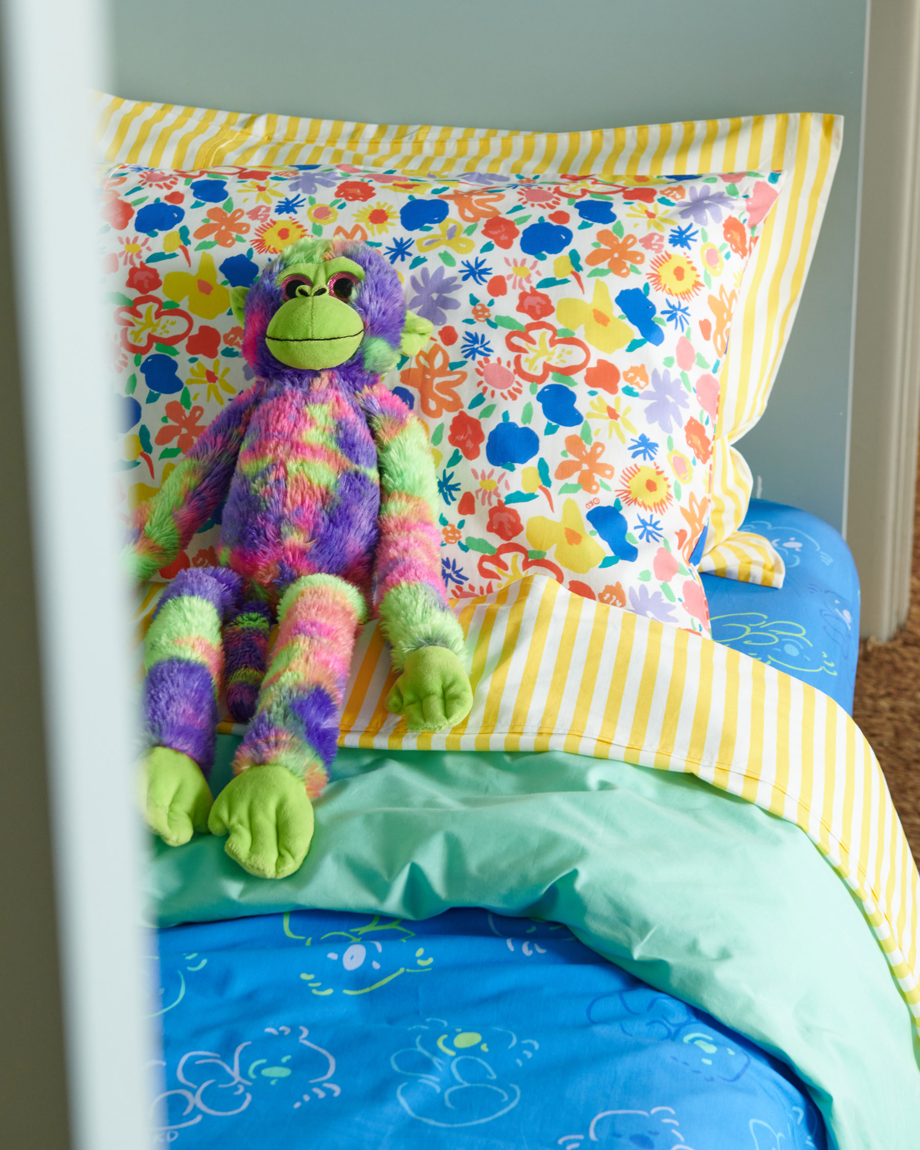 Bedding, tableware and more in new Kip&Co collab with Ken Done - The Interiors Addict