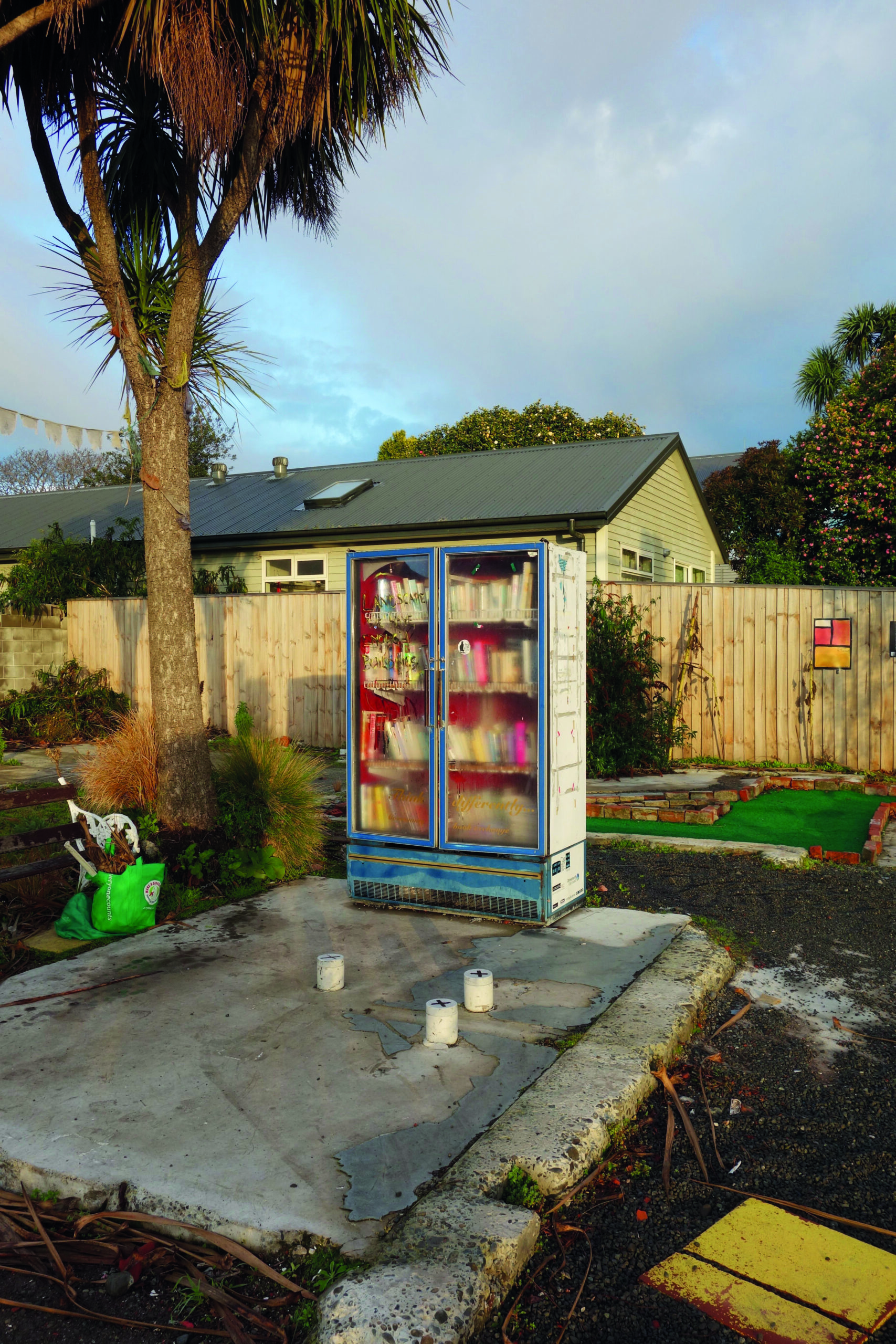 A new coffee table book about the world's hidden little libraries - The ...