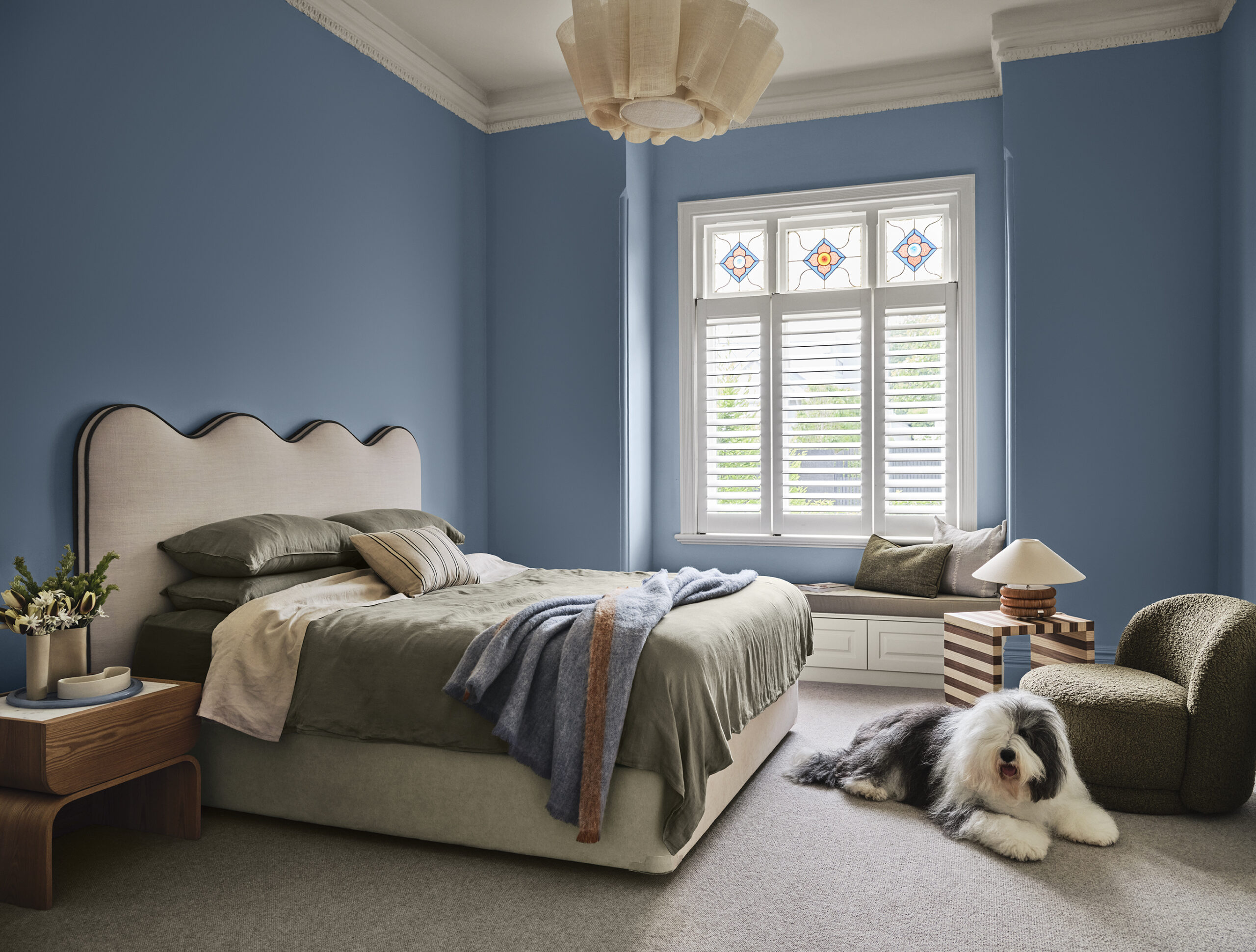 Watch colour transform this bland bedroom and living room - The ...