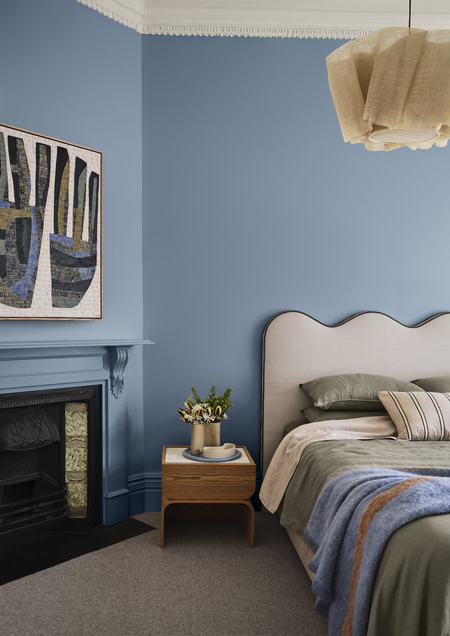 Watch colour transform this bland bedroom and living room - The ...