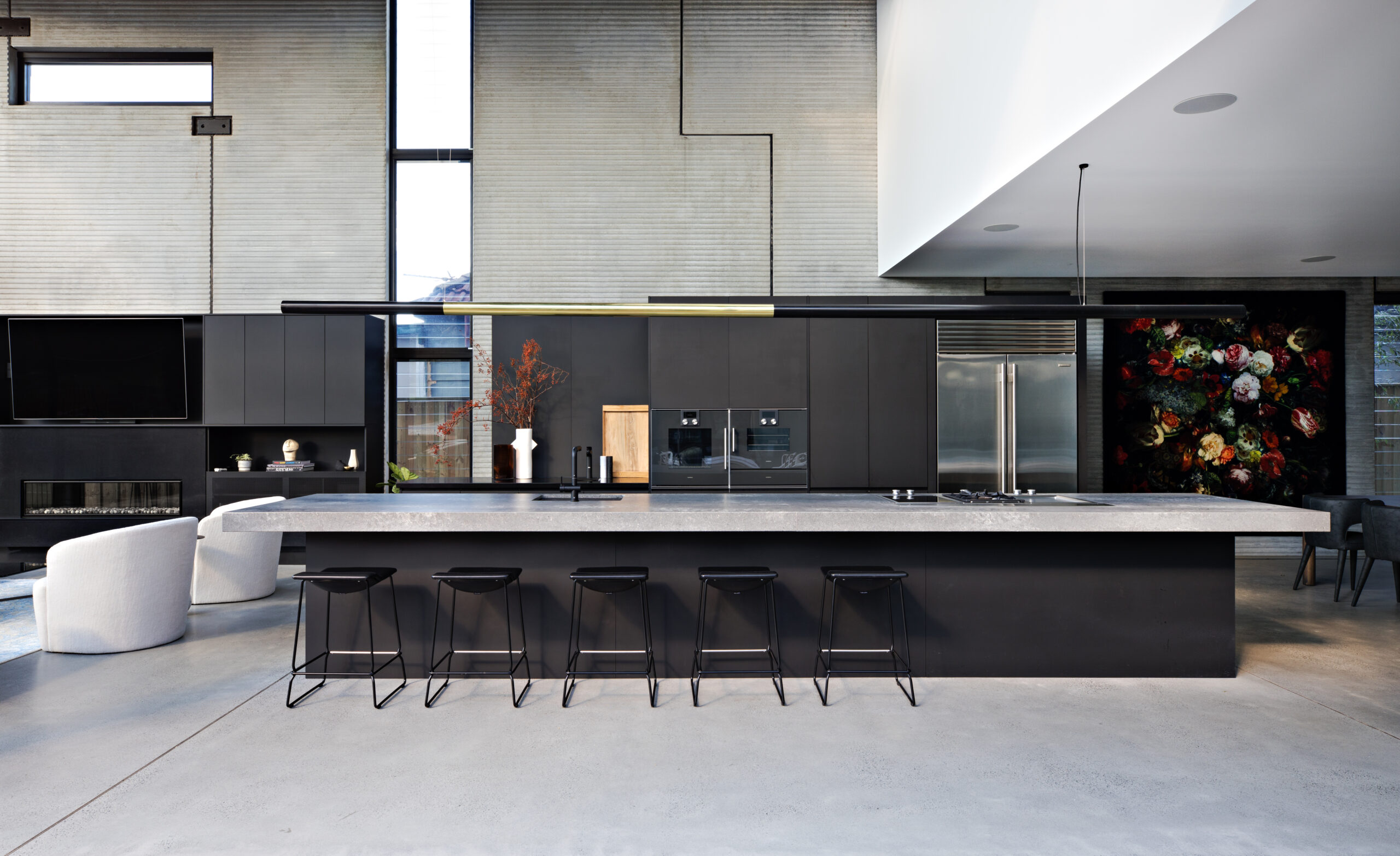 These three examples could change your mind about black kitchens - The ...