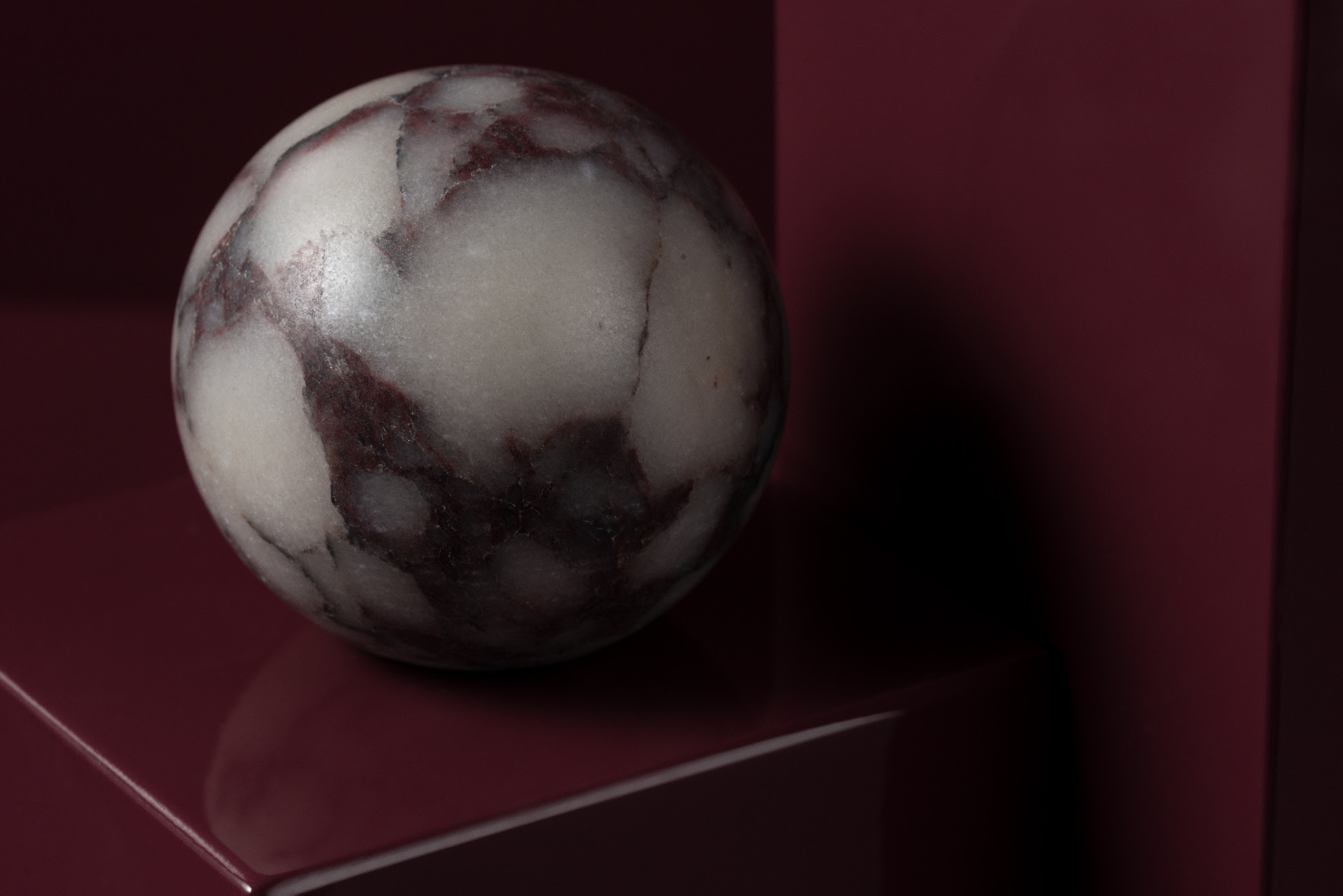 Maximalist marble and textured metals: 2025's 'it' materials - The ...