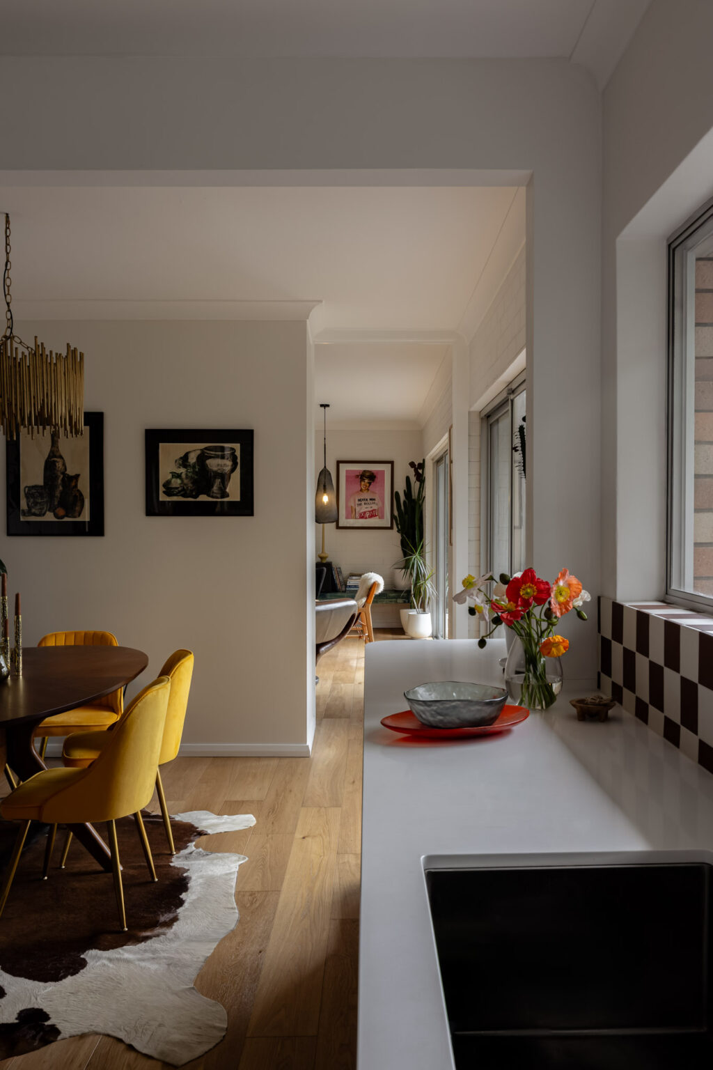 New kitchen inspired by MCM style suits Marketplace finds - The ...
