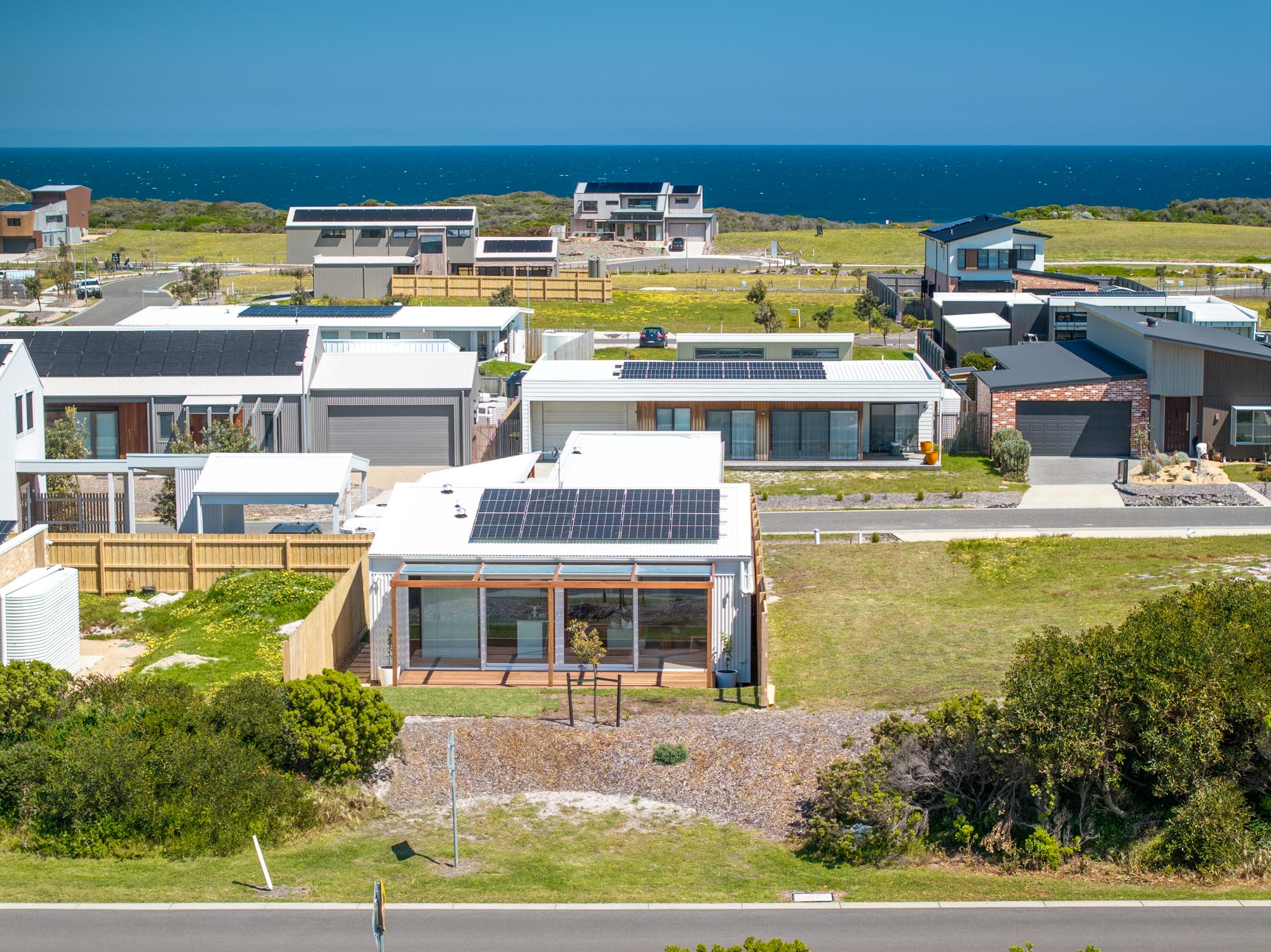 A modular home built in 6 weeks and installed in 4 days - The Interiors ...